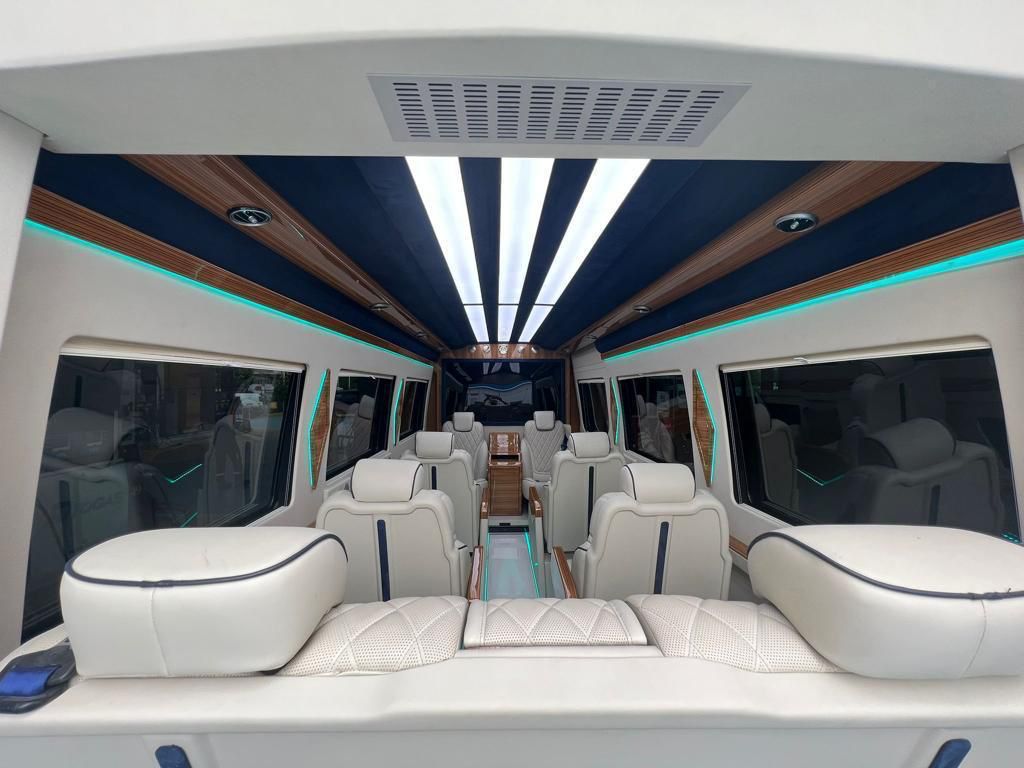 Vehicles – Car With Driver – Chauffeured Luxury Car Rental