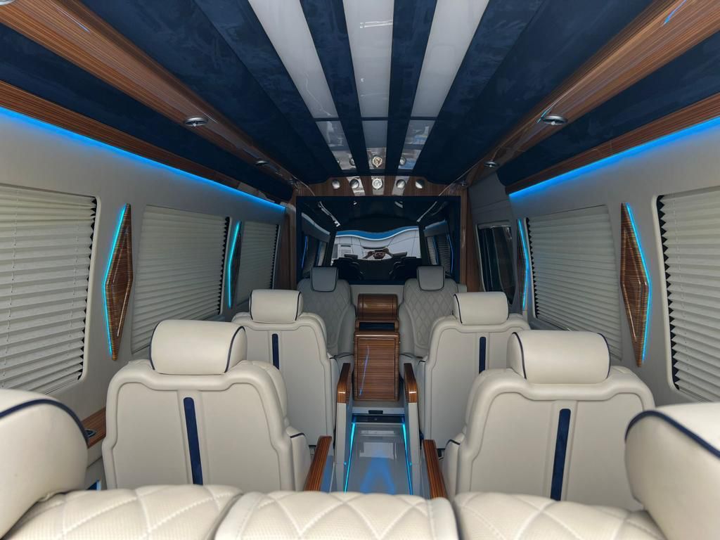 Vehicles – Car With Driver – Chauffeured Luxury Car Rental